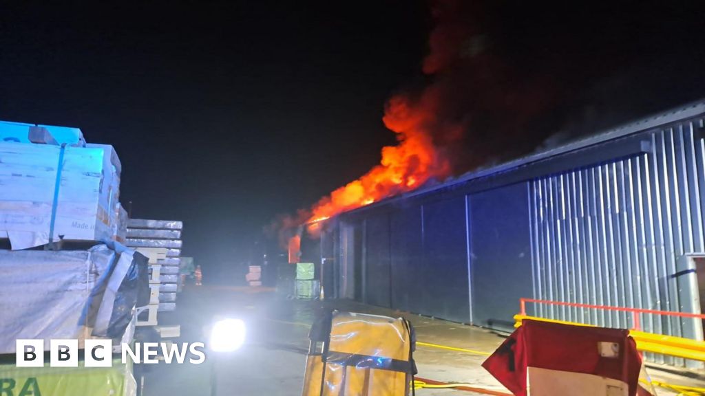 Shropshire biomass boiler fire spreads to commercial building - BBC News