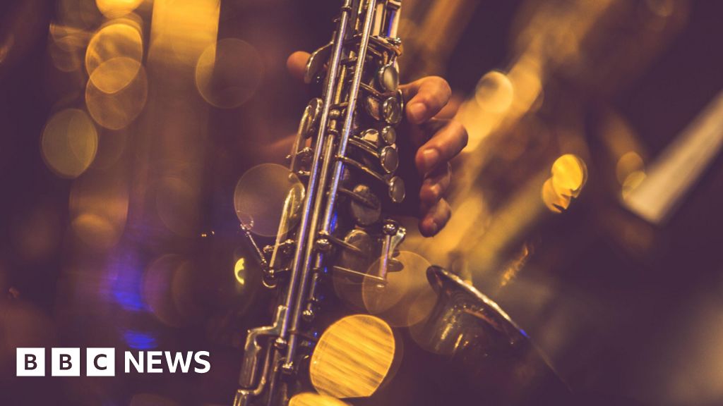 Edinburgh music venue to reopen as social enterprise - BBC News