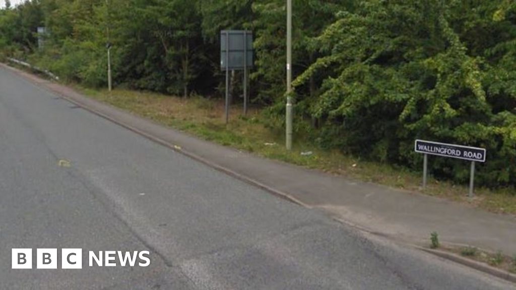 Woman, 27, charged after fatal Cholsey bike collision - BBC News