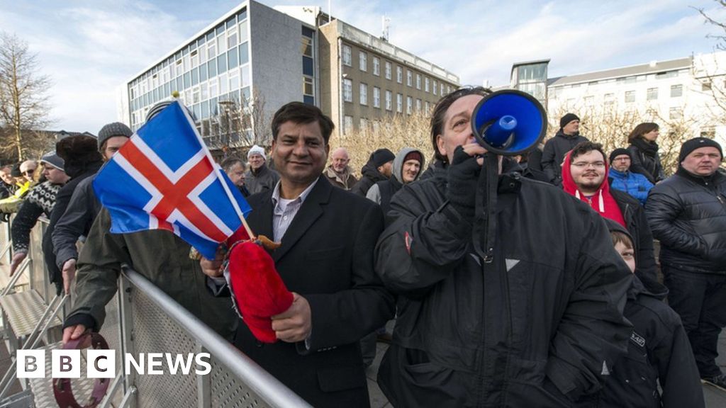 Iceland government may revive EU membership debate - BBC News