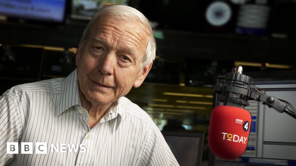John Humphrys hosts his final edition of Radio 4 Today programme
