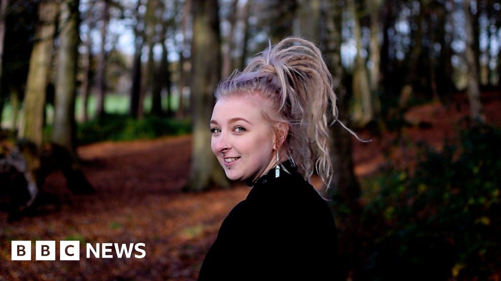 Witches of the social media generation - BBC News