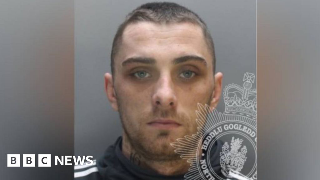 Joshua Morris: Man jailed for baby's life-changing brain injury - BBC News