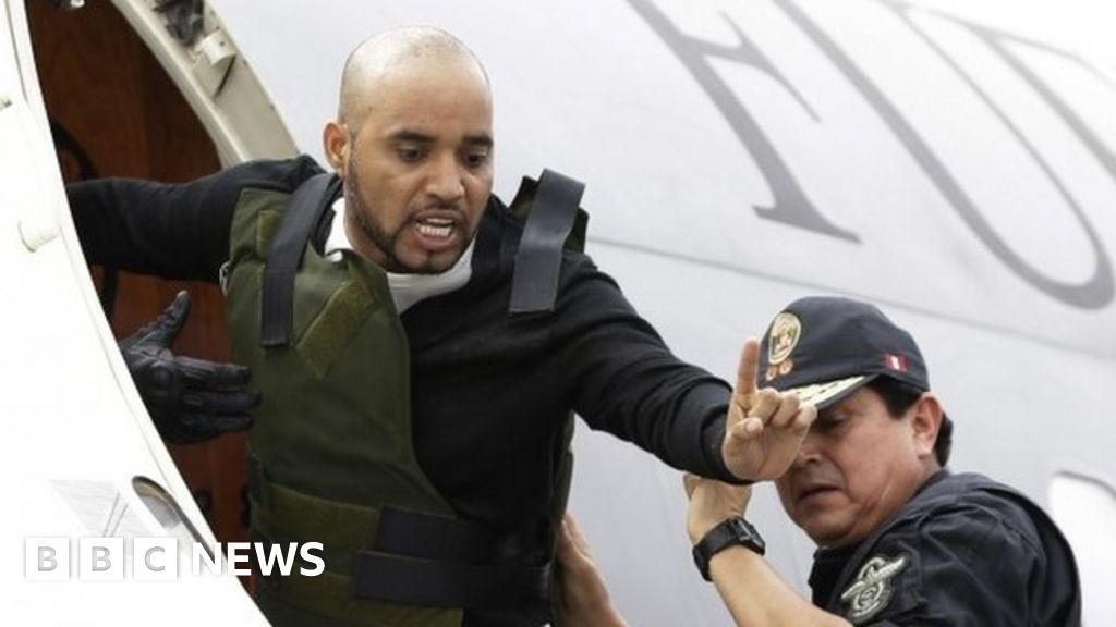 Gerson Galvez: Peruvian drug lord deported from Colombia - BBC News