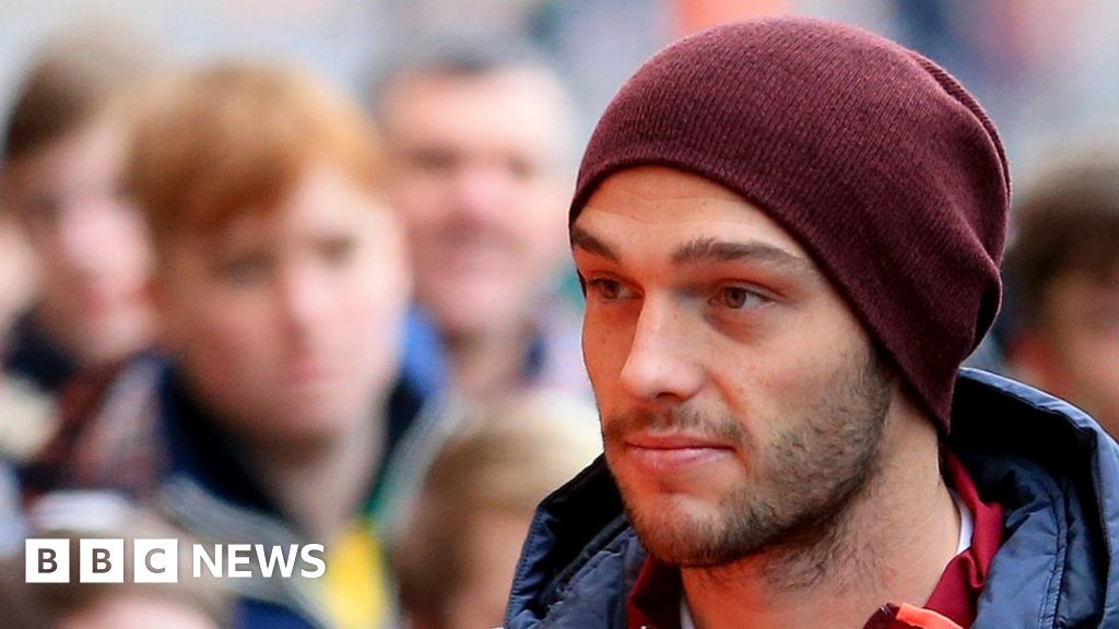 Stephen Ackerman denies West Ham fraud charges - BBC News