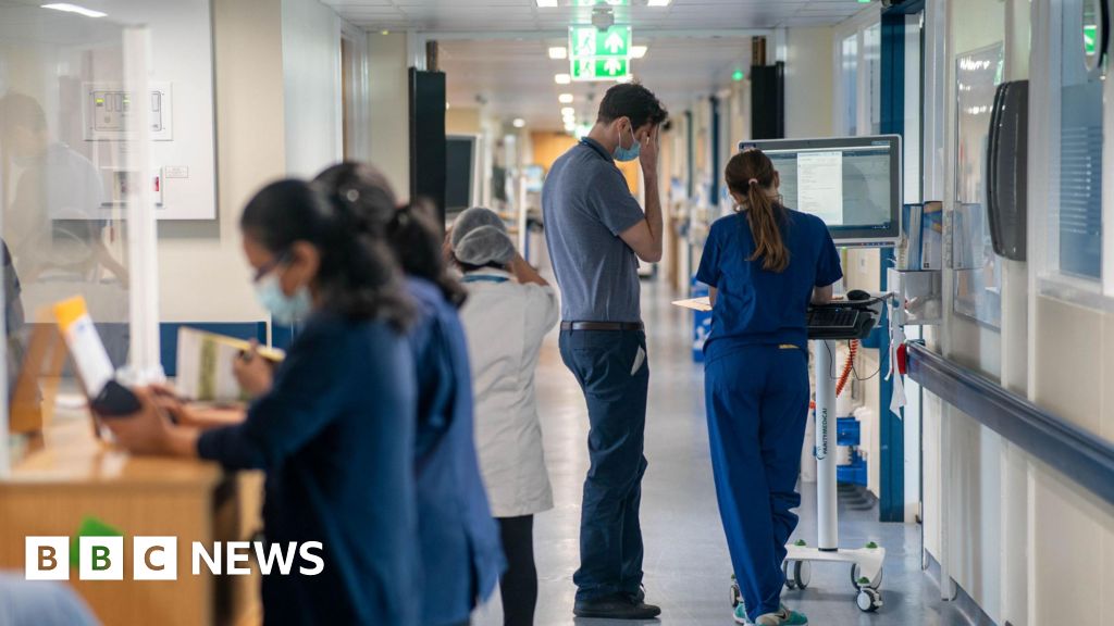 Year-long NHS Scotland waiting times continue to fall