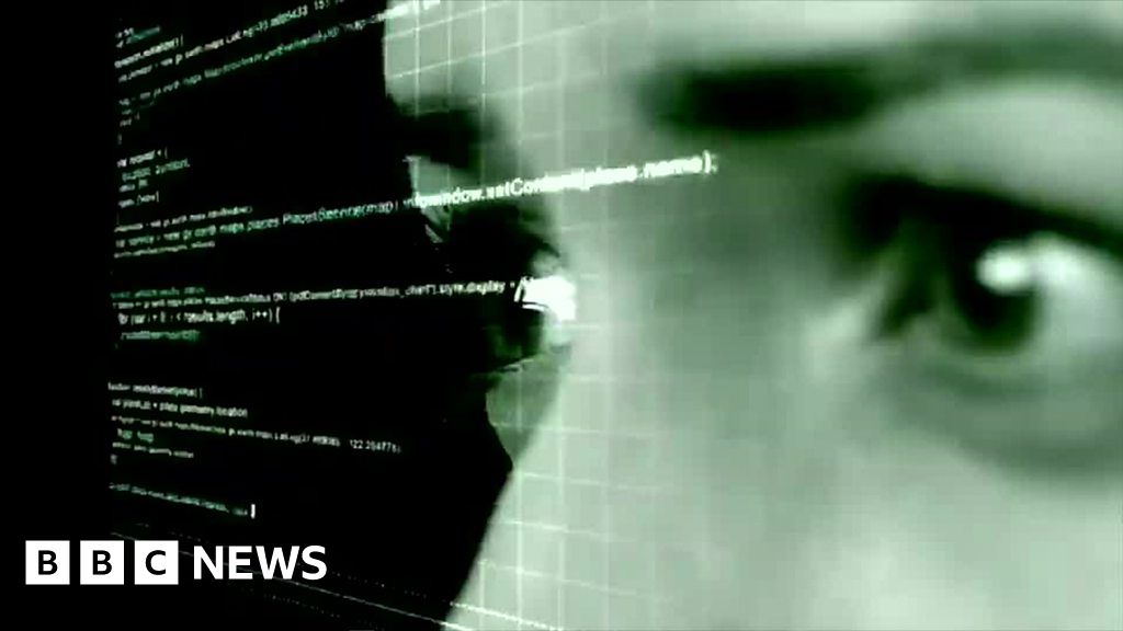 Spy cameras technology trials in central London - BBC News