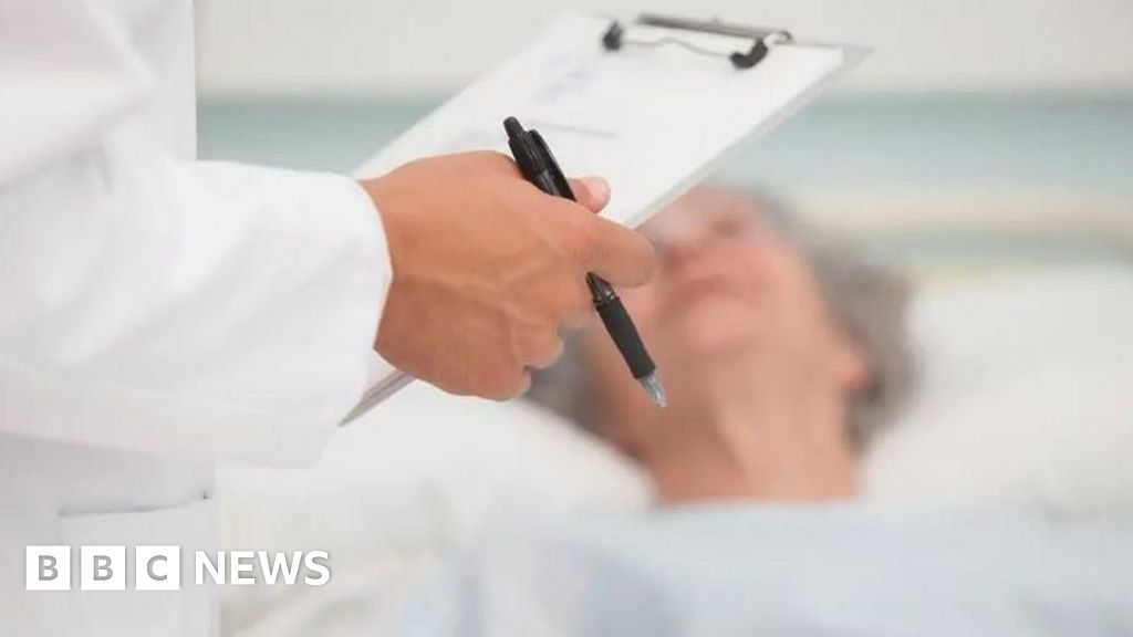 NHS: New service to help hospital patients return home sooner - BBC News