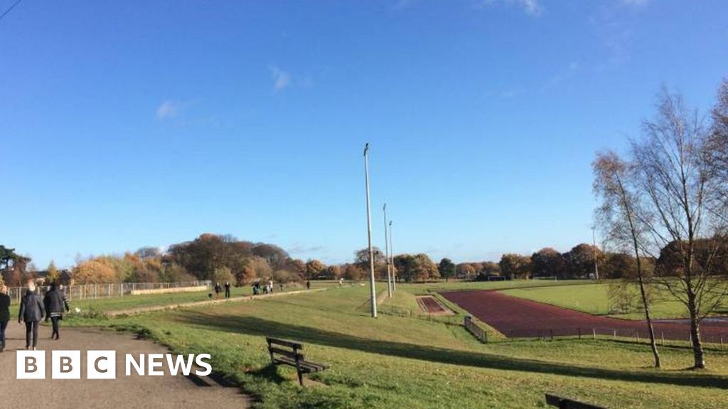 Mansfield: Council gives green light for £3.2m park revamp - BBC News
