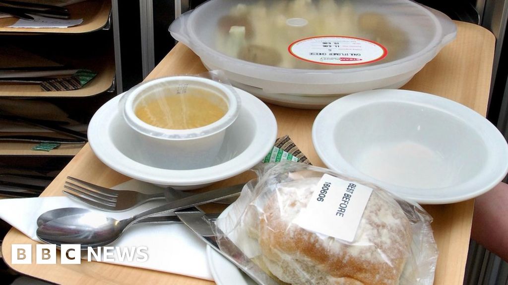 Blackburn nurse left dying man and pocketed patients' food - BBC News