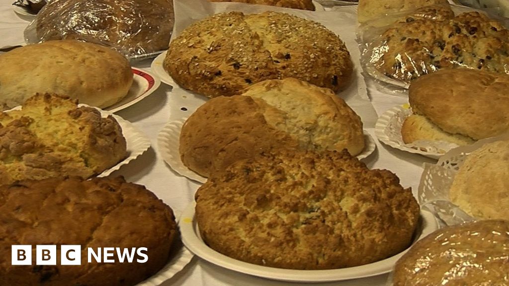 Bonnag World Championships: Manx baker claims title - BBC News