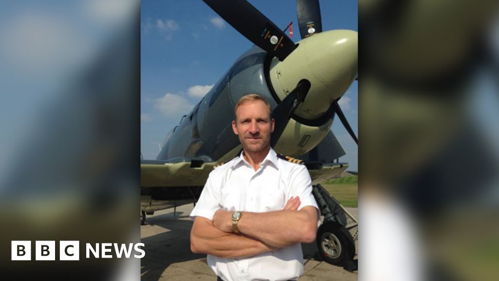 Navy pilot returns to site of Monmouthshire plane crash - BBC News