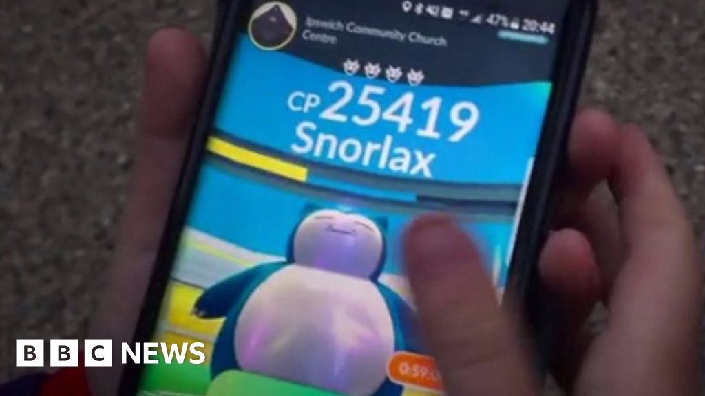 Pokemon Go: Man, 52, still hooked one year after launch - BBC News