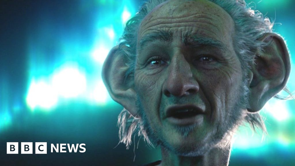 Steven Spielberg and Mark Rylance's Big Friendly bromance - BBC News