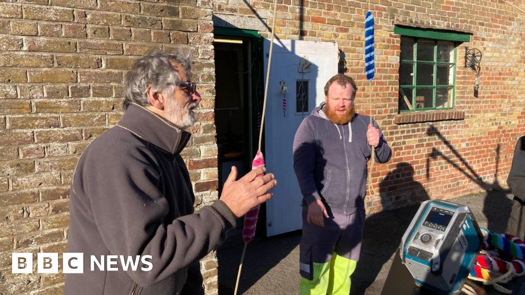 Sittingbourne bell-ringer to make ropes for West End musical - BBC News