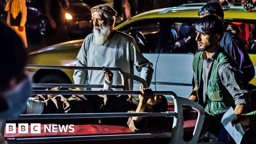 Kabul airport bomb attacks leave many casualties - BBC News