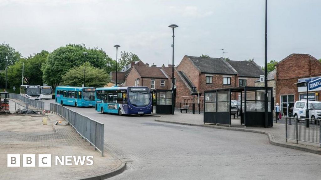 Bishop Auckland passengers confused over 'missing' bus stops - BBC News