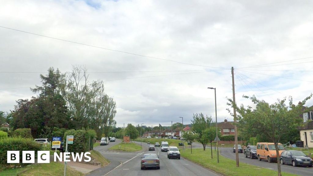Man Dies After Being Struck By Vehicle In Hereford Bbc News