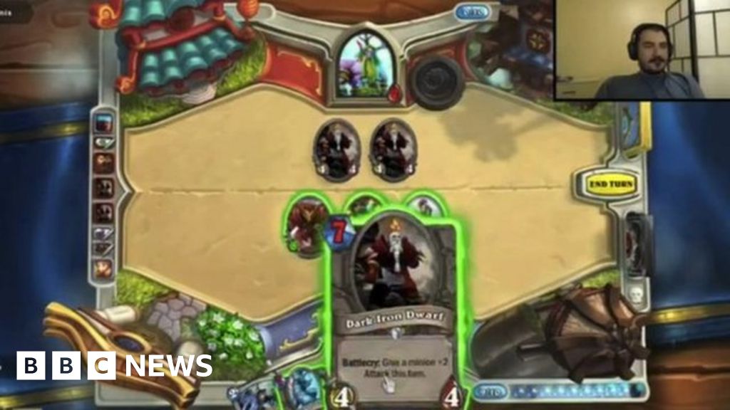 YouTube takes on Twitch in live gaming showdown - BBC News