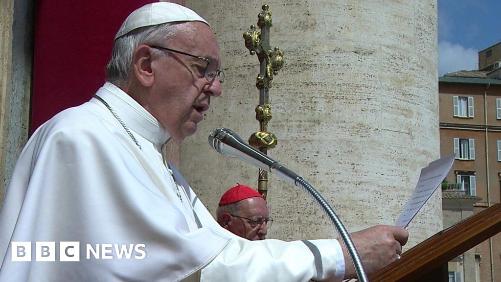 Pope's prayers for Syrian refugees - BBC News