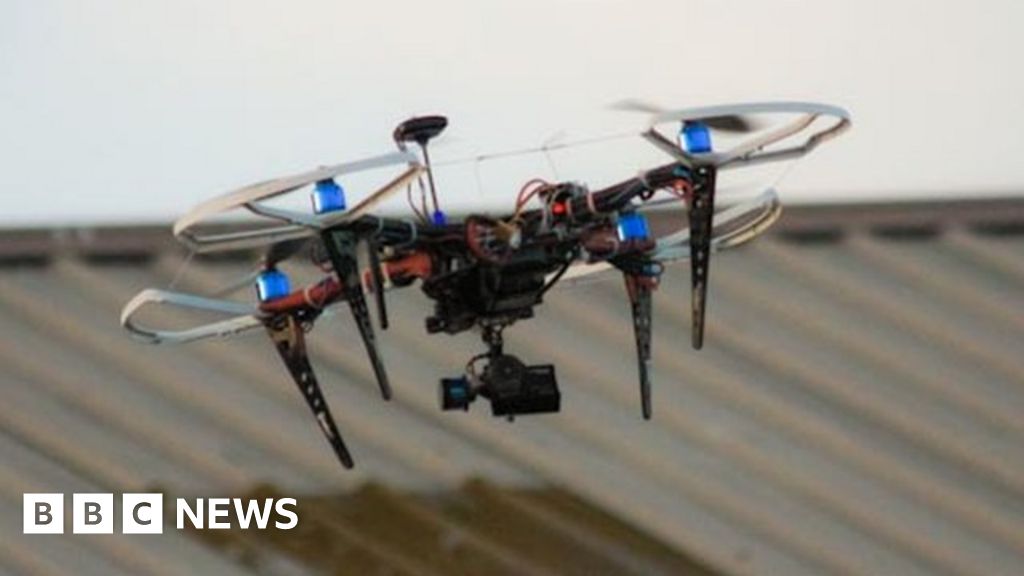 The drone guided by a robot and other tech news - BBC News