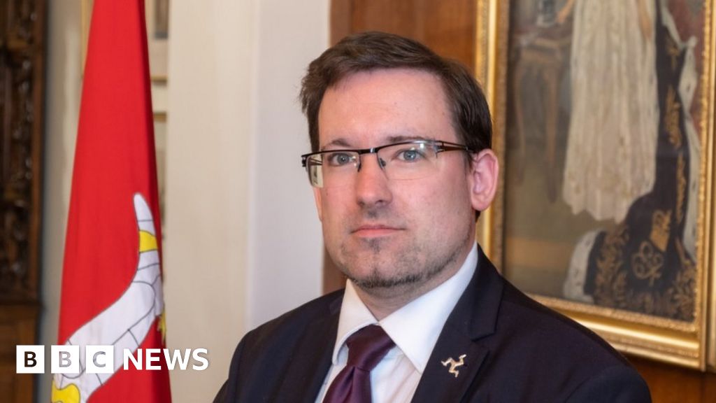 Manx Care: New health model 'improving patient care', minister says ...