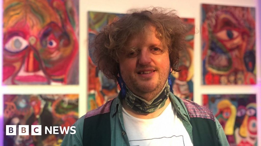 Bristol gig goer Big Jeff launches full art collection - BBC News