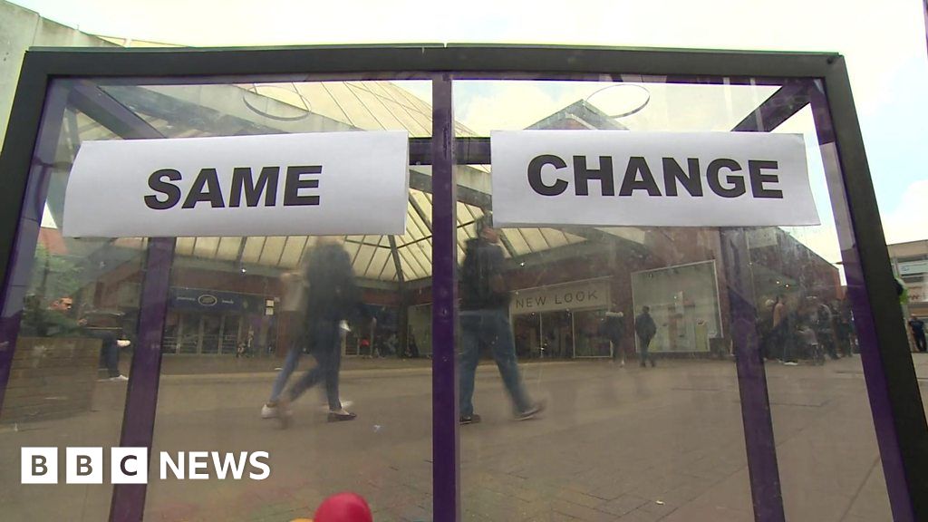 General election 2017: Voting in local and national elections - BBC News