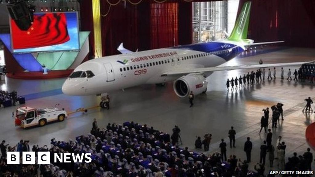 China unveils passenger jet C919 - BBC News
