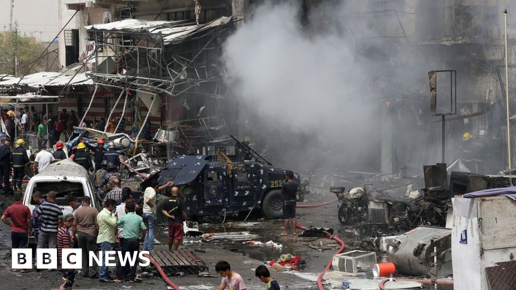 Iraq violence: Islamic State attacks kill dozens - BBC News