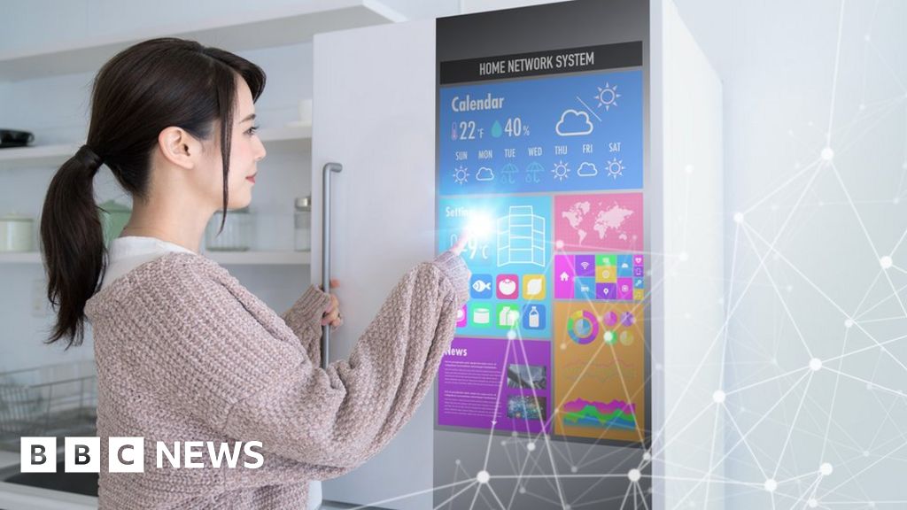 Unexpected tweeting devices: The smart tech getting smarter - BBC News