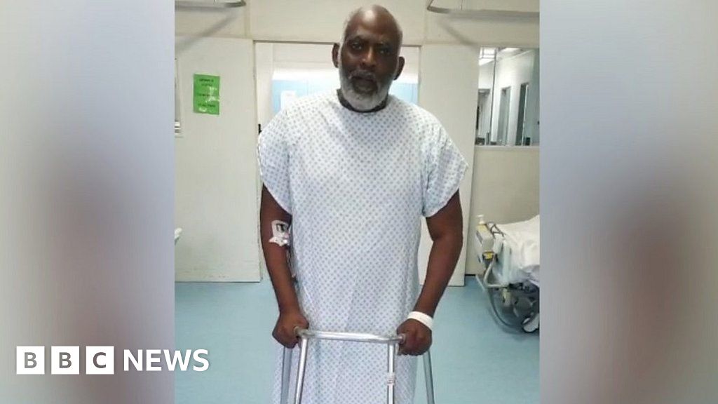 Coronavirus: Pastor described as hospital's 'sickest' discharged - BBC News