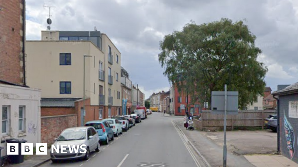 Woman knocked unconscious in Gloucester assault - BBC News