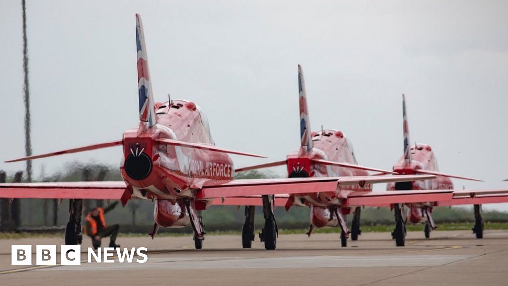 Red Arrows get display licence for 2023 season