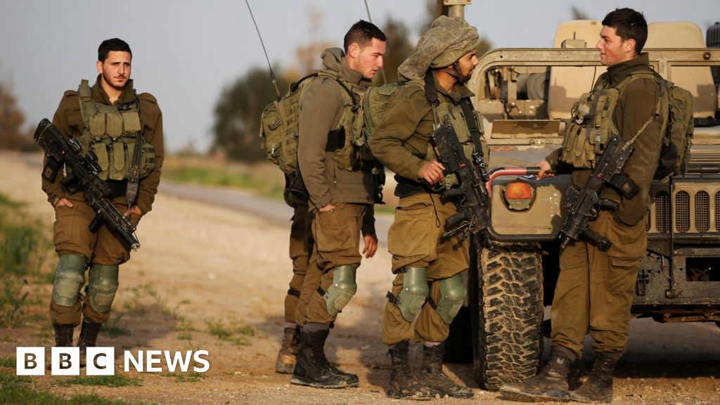 Israel Gaza: Four Israeli soldiers injured in border blast