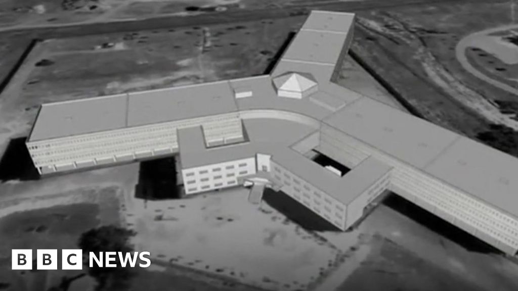 Syria rejects Amnesty report on hangings at Saydnaya prison - BBC News