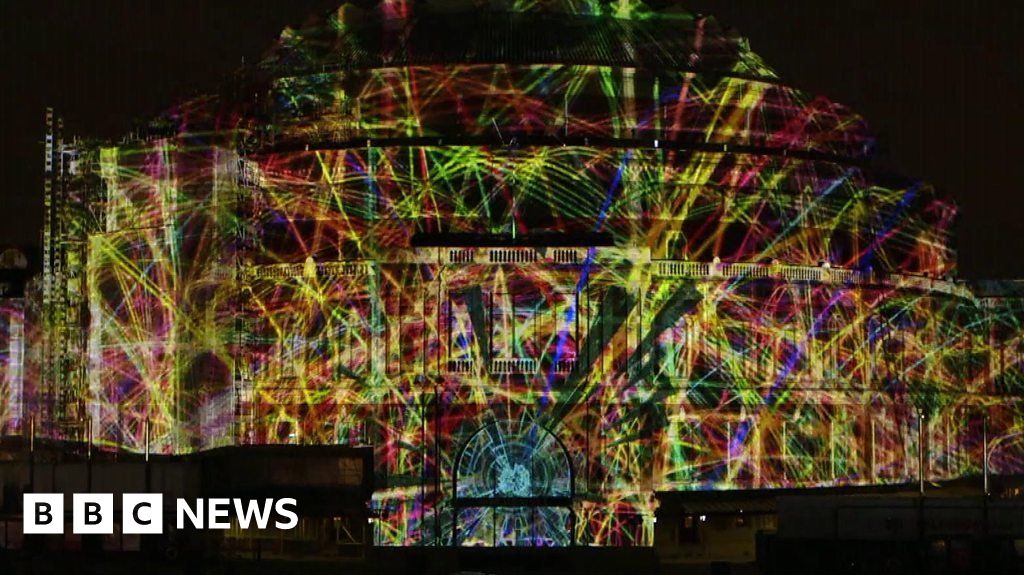 Turning the Royal Albert Hall into a light show - BBC News