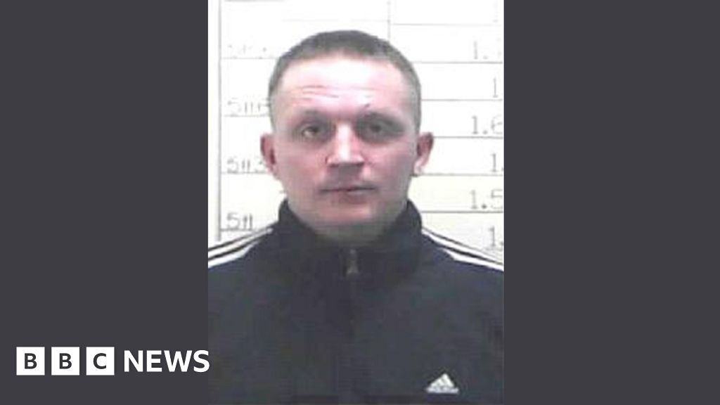 Castle Huntly absconder Thomas Proctor traced by police - BBC News
