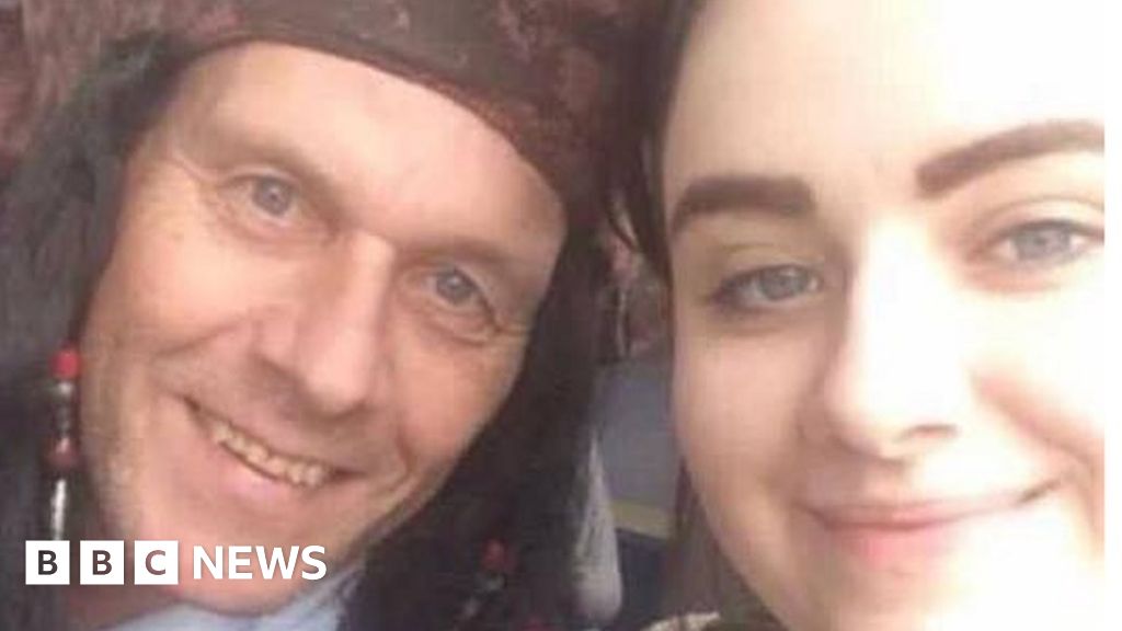 Cancer patient Craig Bryden's pirate look becomes internet hit - BBC News