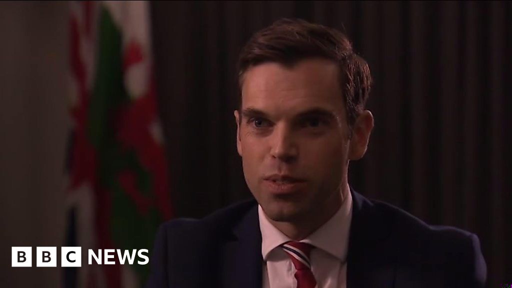 Ken Skates talks about what is wrong with Wales' trains - BBC News