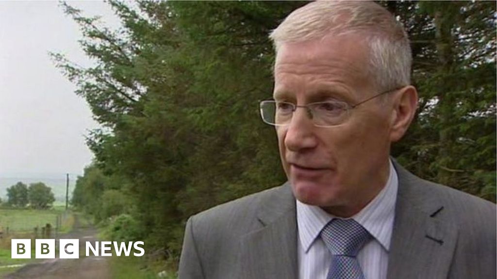 Four DUP MPs continue to employ relatives