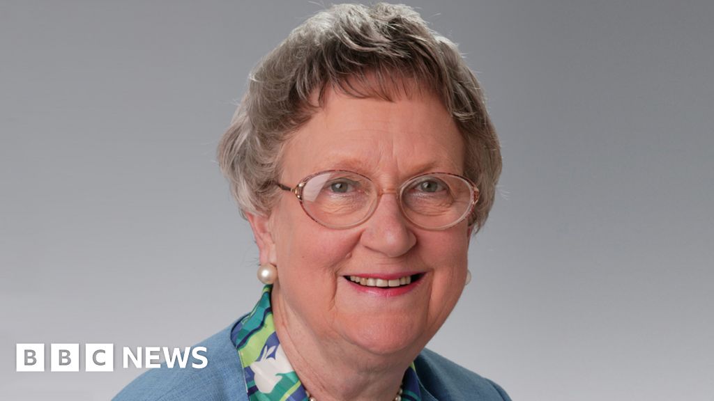 Baroness Elspeth Howe dies aged 90 - BBC News