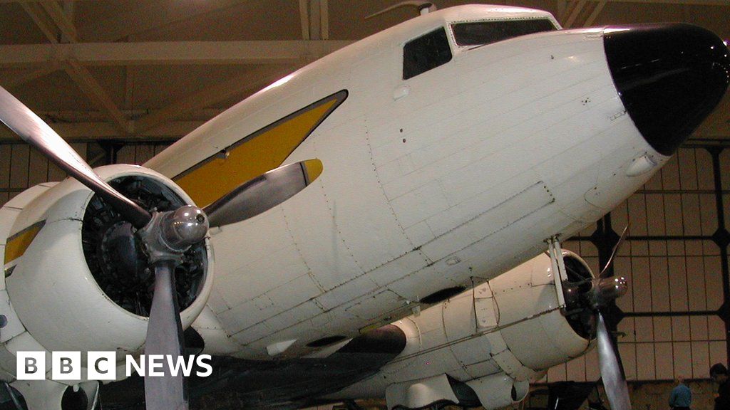 Science Museum plans Swindon storage expansion - BBC News