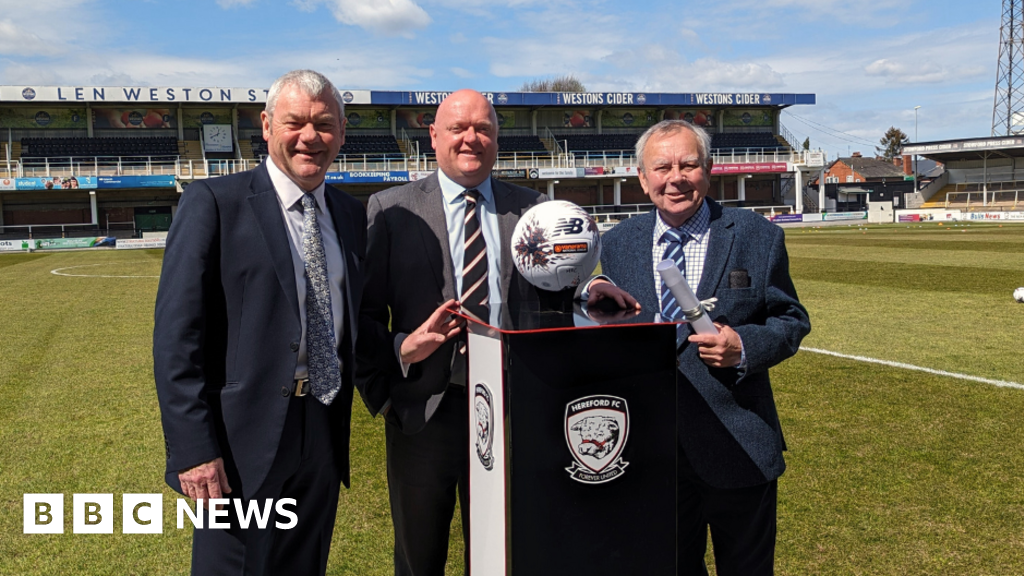 Hereford FC signs new long term stadium lease
