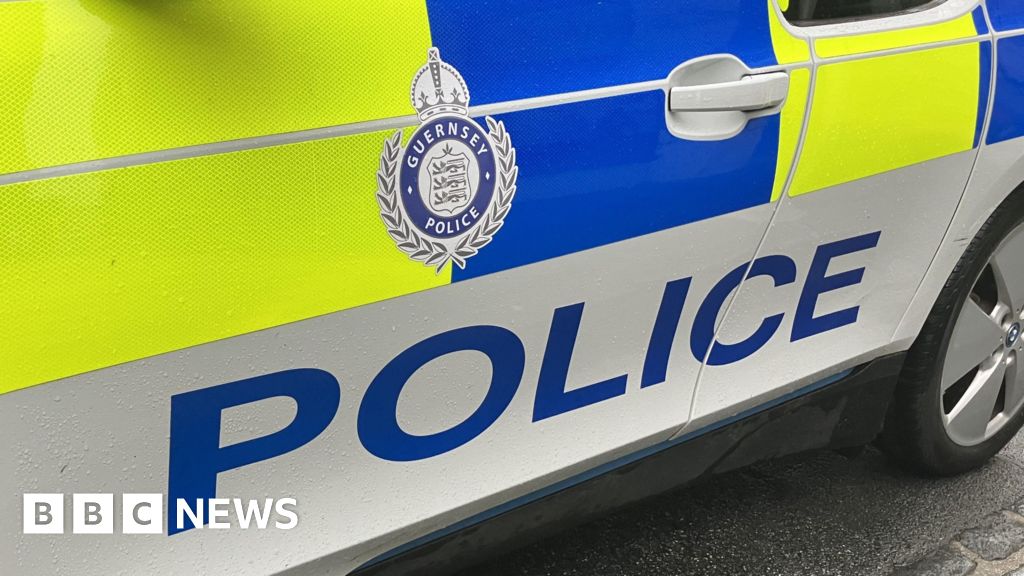 Police 'vigilante justice' warning over half-naked park man