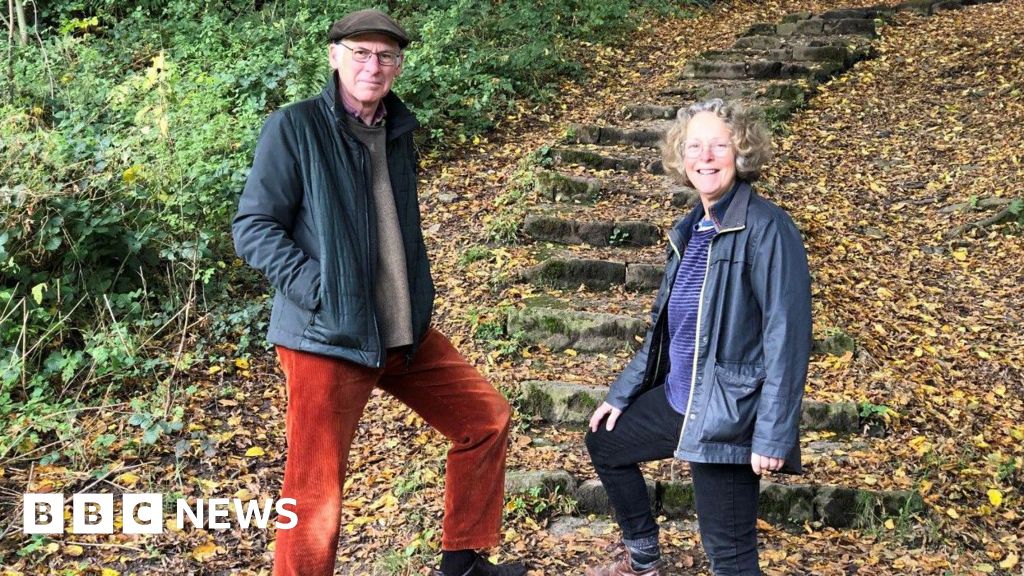 Mortimer Trail: long-distance path improved by 'trailblazers' - BBC News