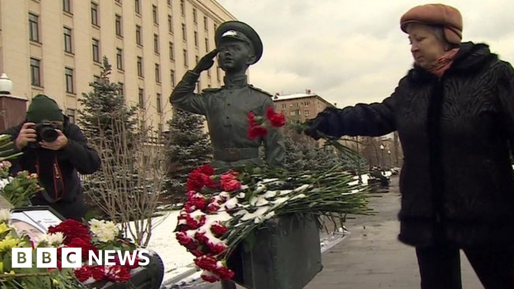 Putin: Turkey 'knew downed fighter jet was Russian' - BBC News