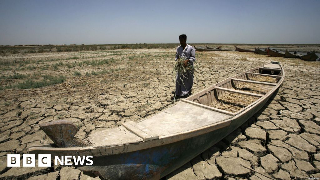 Islamic State's 'water war' on Iraq - BBC News