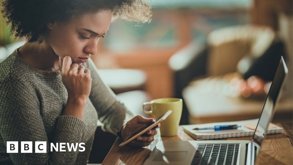 Rights for Irish employees to 'disconnect' outside working hours