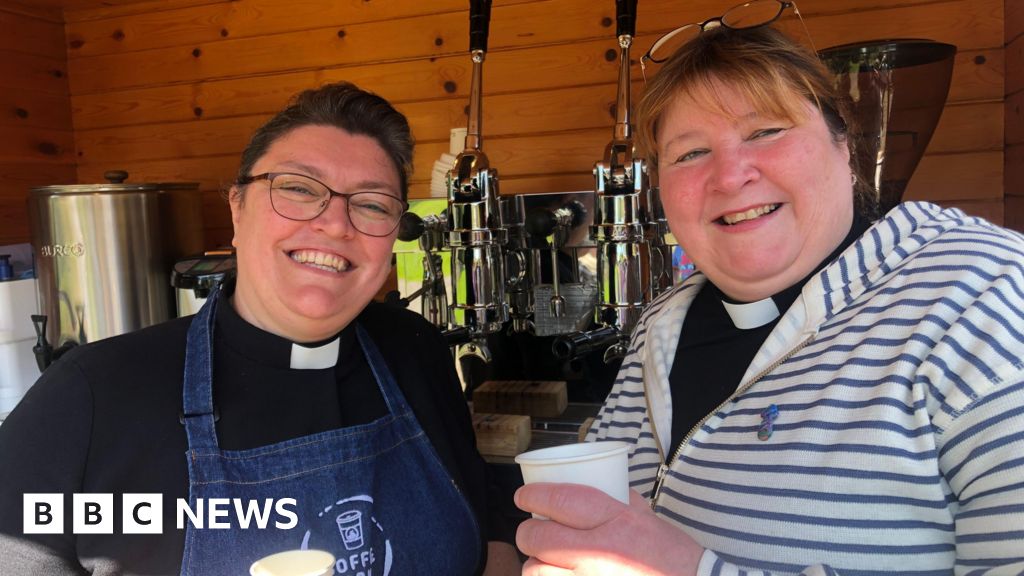 Two vicars take mobile coffee shop to rural Cambridgeshire - BBC News